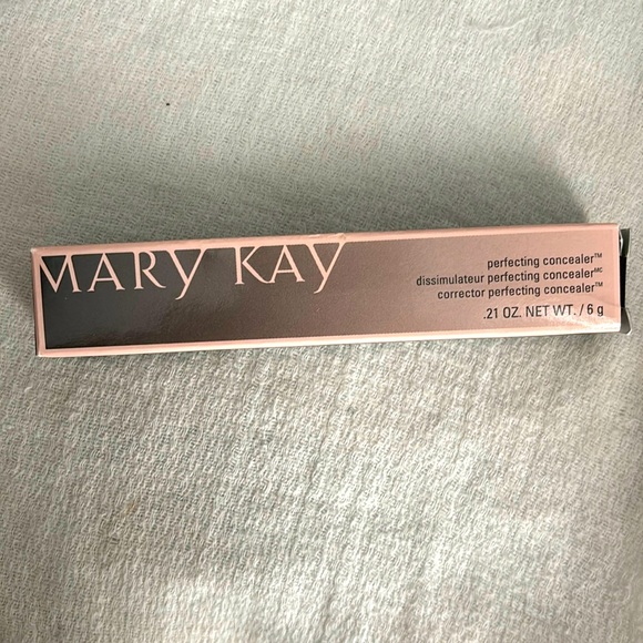 Mary Kay | Makeup | Light Ivory Perfecting Concealer Nos | Poshmark